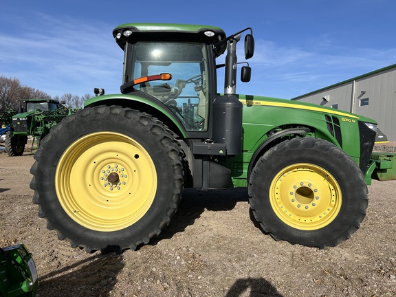 2011 John Deere 8310R - Grossenburg Implement