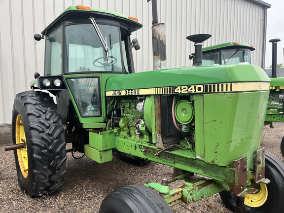 1978 John Deere 4240 - Grossenburg Implement